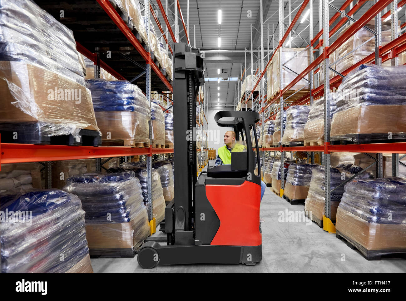 Male loader hi-res stock photography and images - Alamy