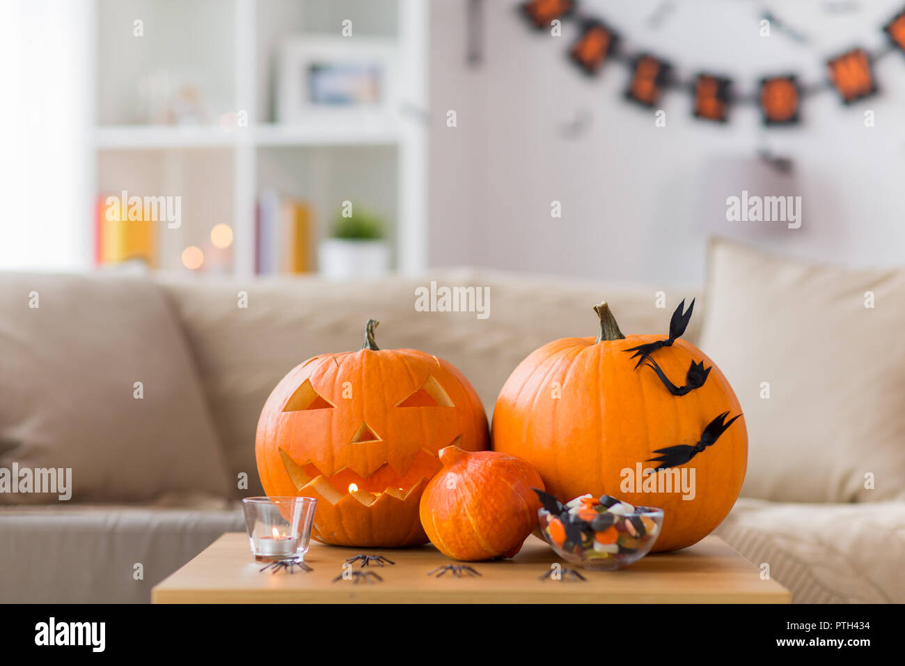 jack-o-lantern and halloween decorations at home Stock Photo - Alamy