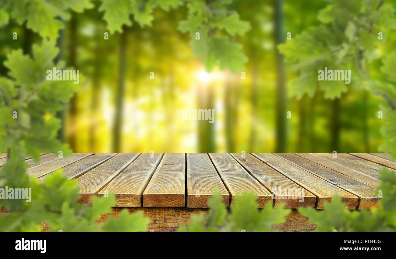 Empty table for display montages Stock Photo - Alamy