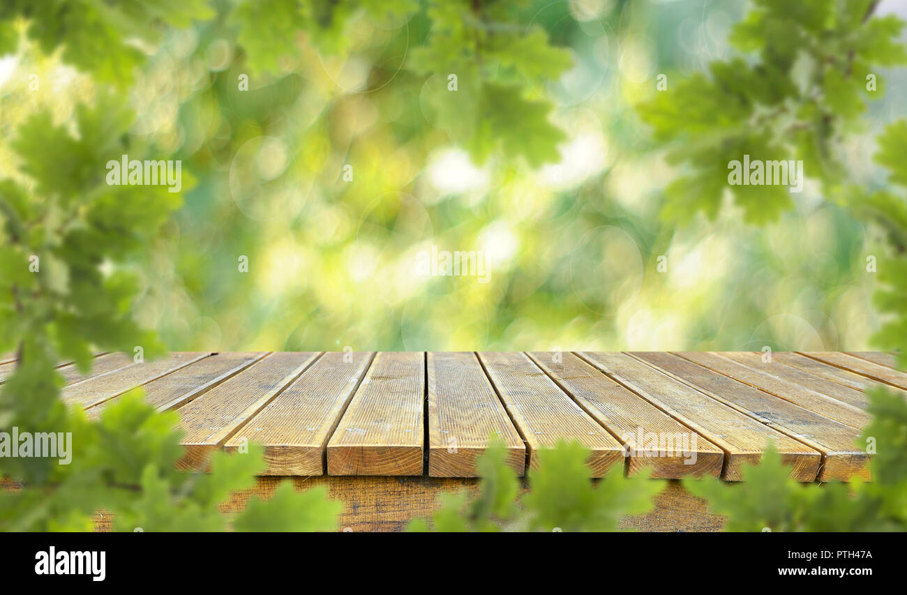 Empty table for display montages Stock Photo - Alamy