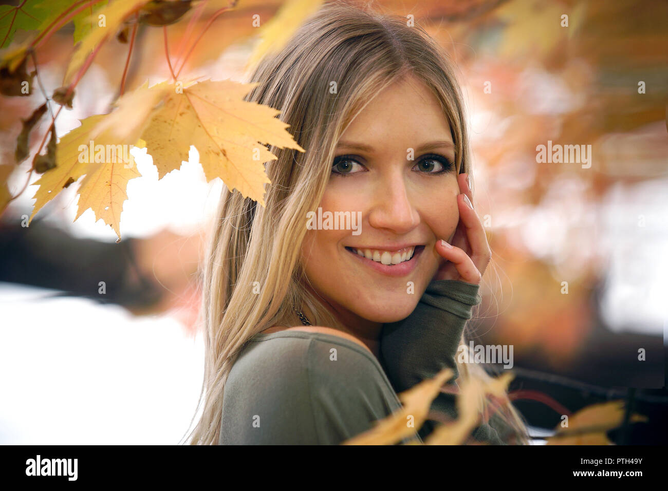 Girl, smiling, canada, blonde hi-res stock photography and images - Alamy