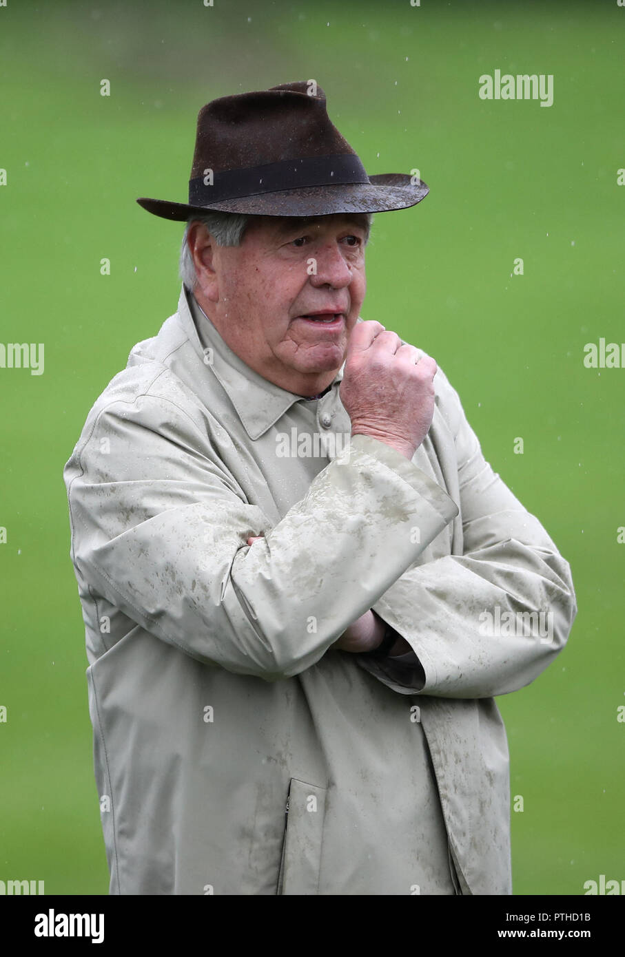 Sir michael stoute hi-res stock photography and images - Alamy