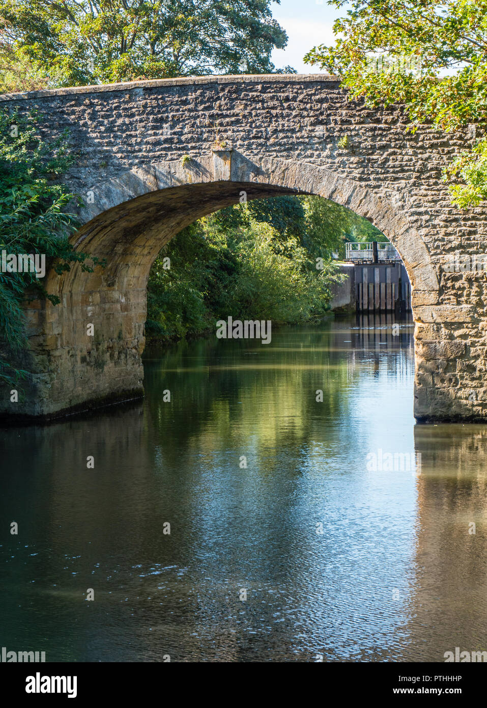 Bridge on Approach to, Culham Lock, River Thames, Oxfordshire, England ...