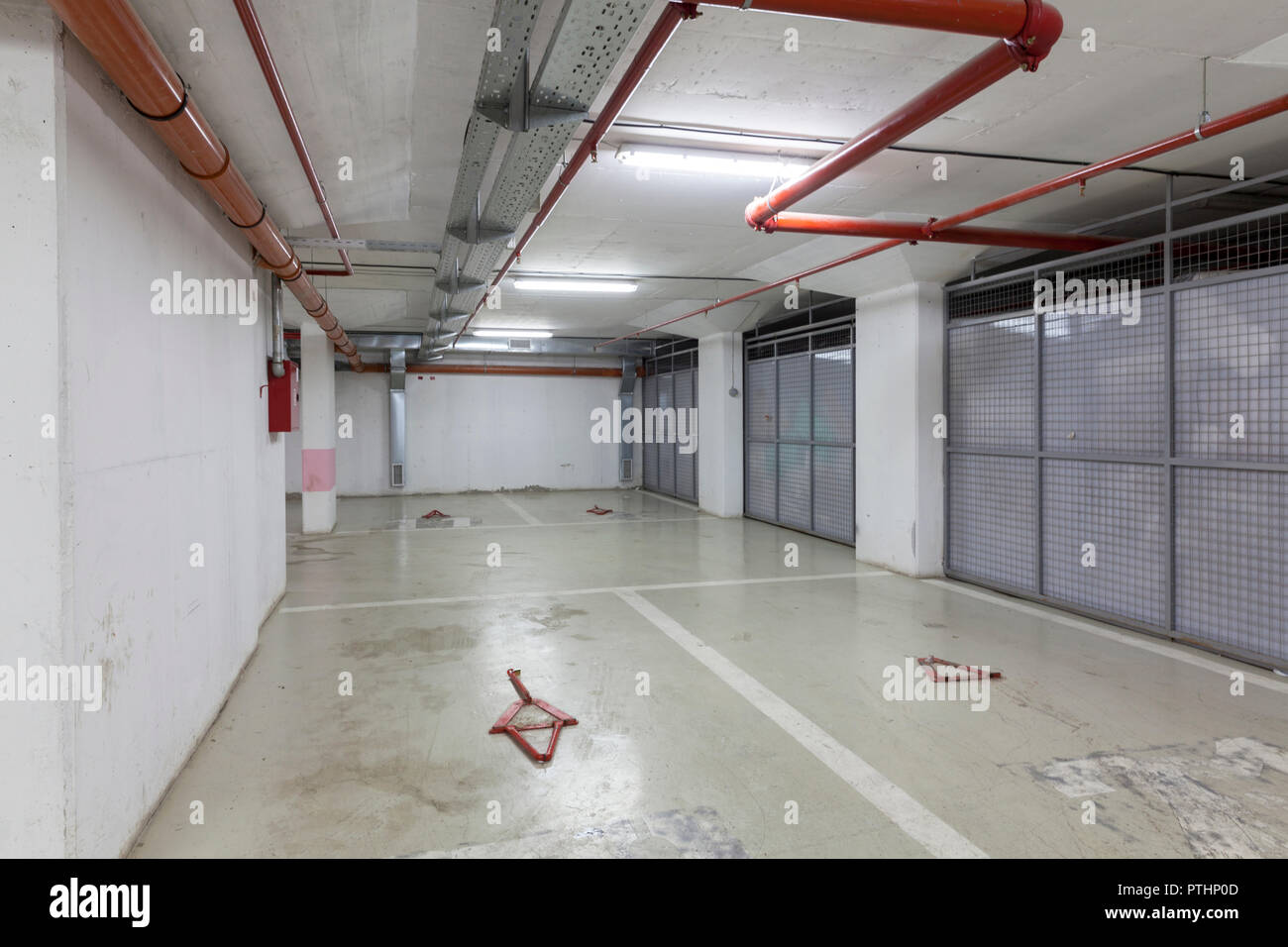 Empty city lot in an urban area hi-res stock photography and images - Alamy