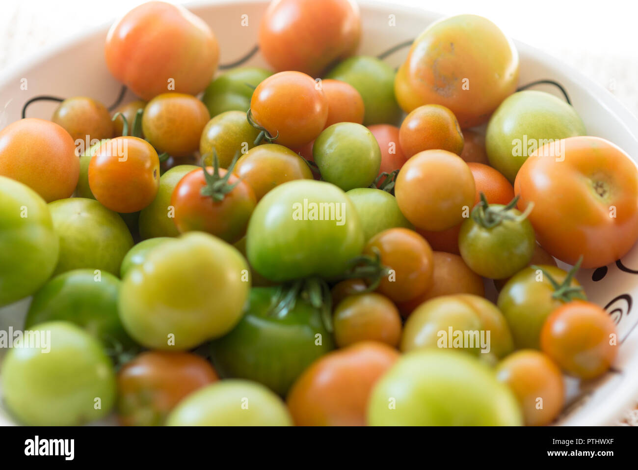 Cherry dwarf tomatoes hi-res stock photography and images - Alamy