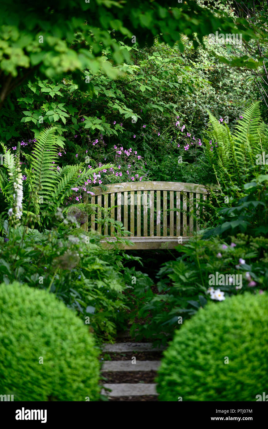 Garden seat hi-res stock photography and images - Alamy