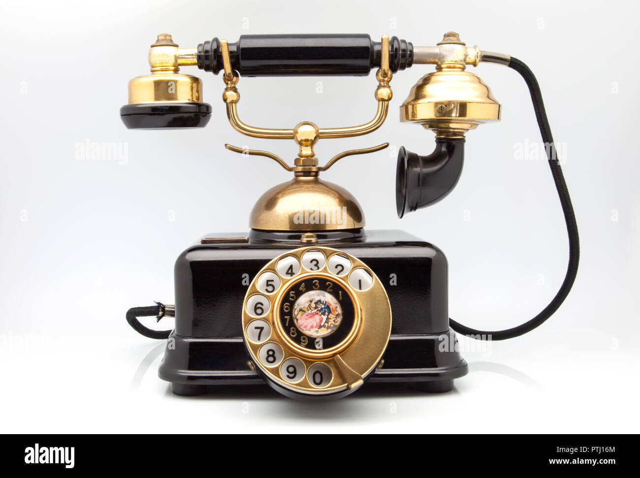 Landline telephone 1950s hi-res stock photography and images - Alamy