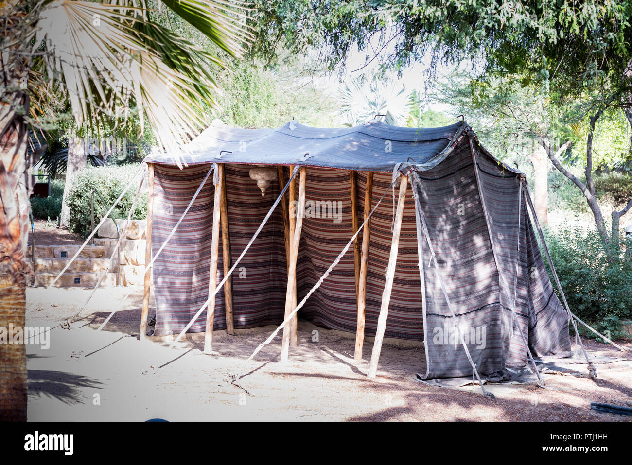 Arabian tent hi-res stock photography and images - Alamy