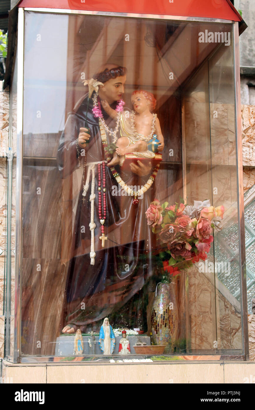 The devotion to St. Anthony and baby Jesus in Colombo, as seen from ...