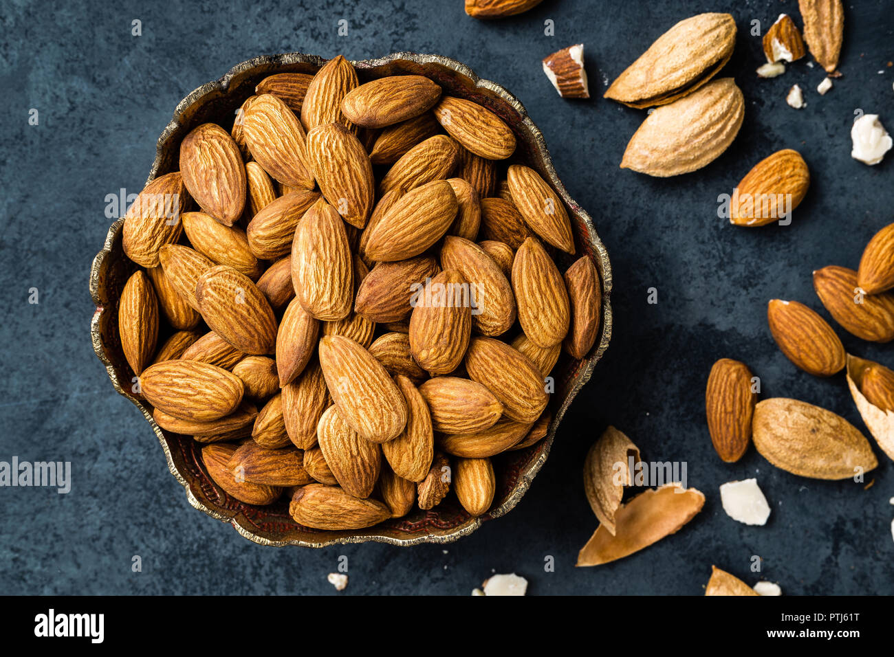 Almond nuts in bowl. Almonds Stock Photo - Alamy