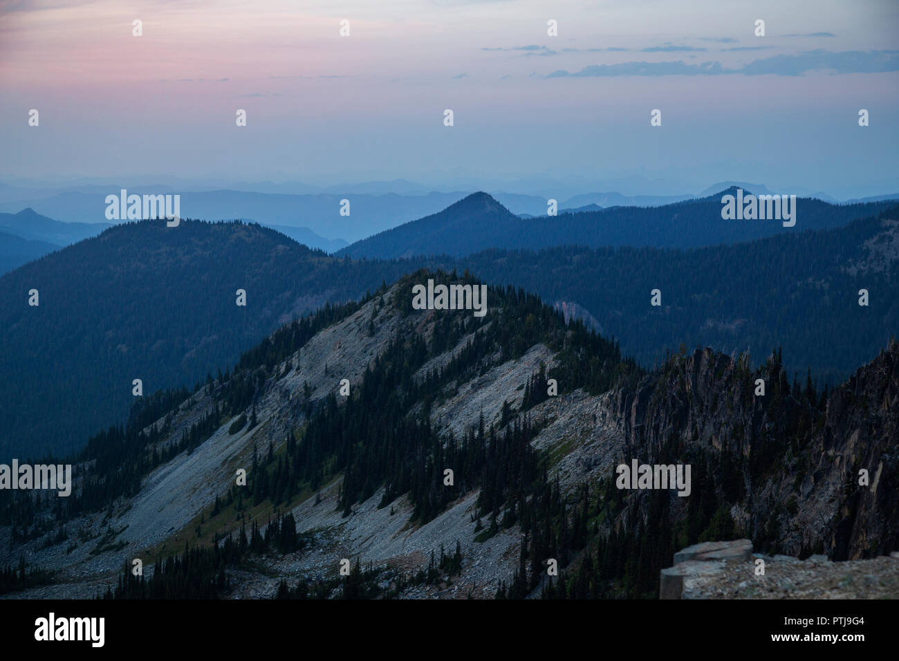 Volcano mountain canada hi-res stock photography and images - Alamy