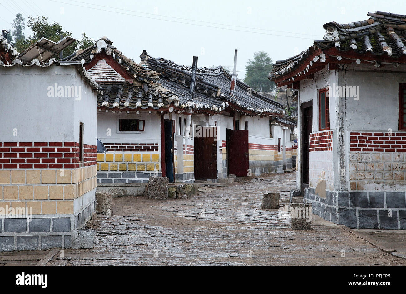 Old houses at Kaesong which escaped the bombing during the Korean War ...