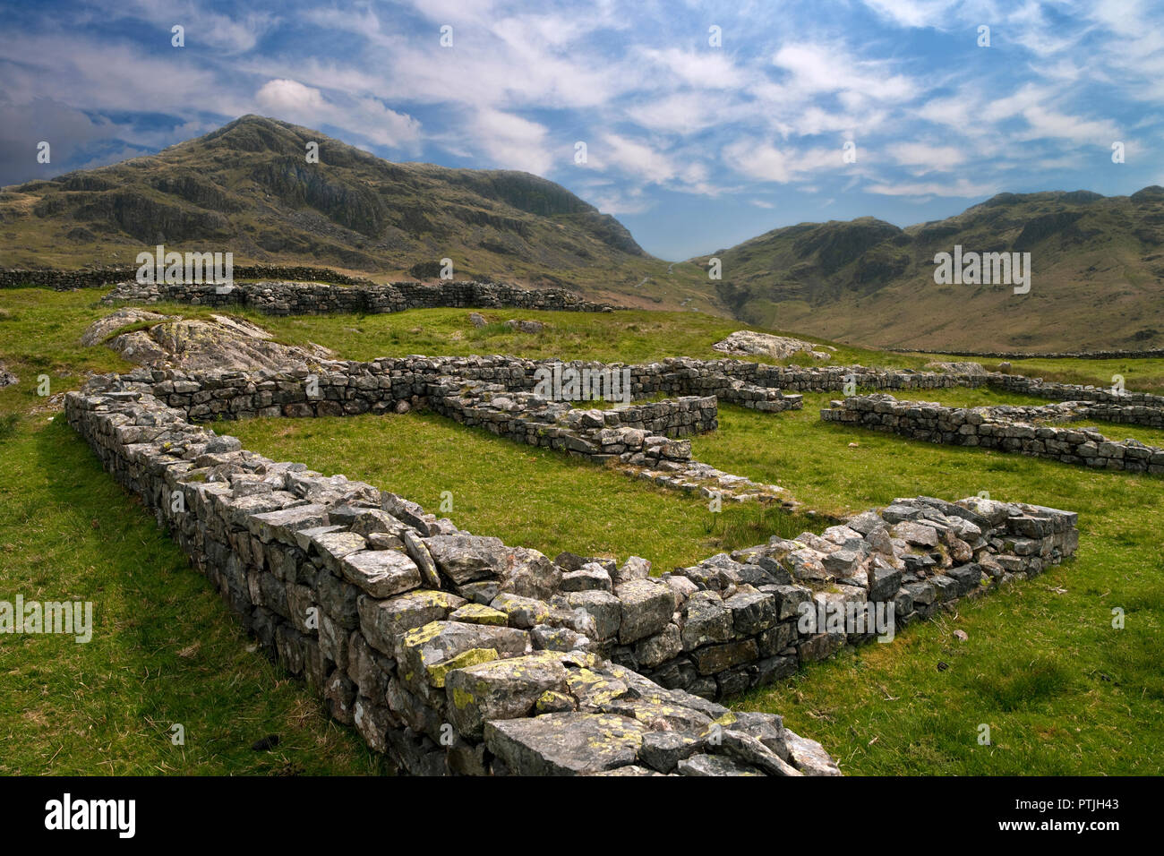 Hardknott Roman Fort Mediobogdum and Hardknott Pass Stock Photo - Alamy