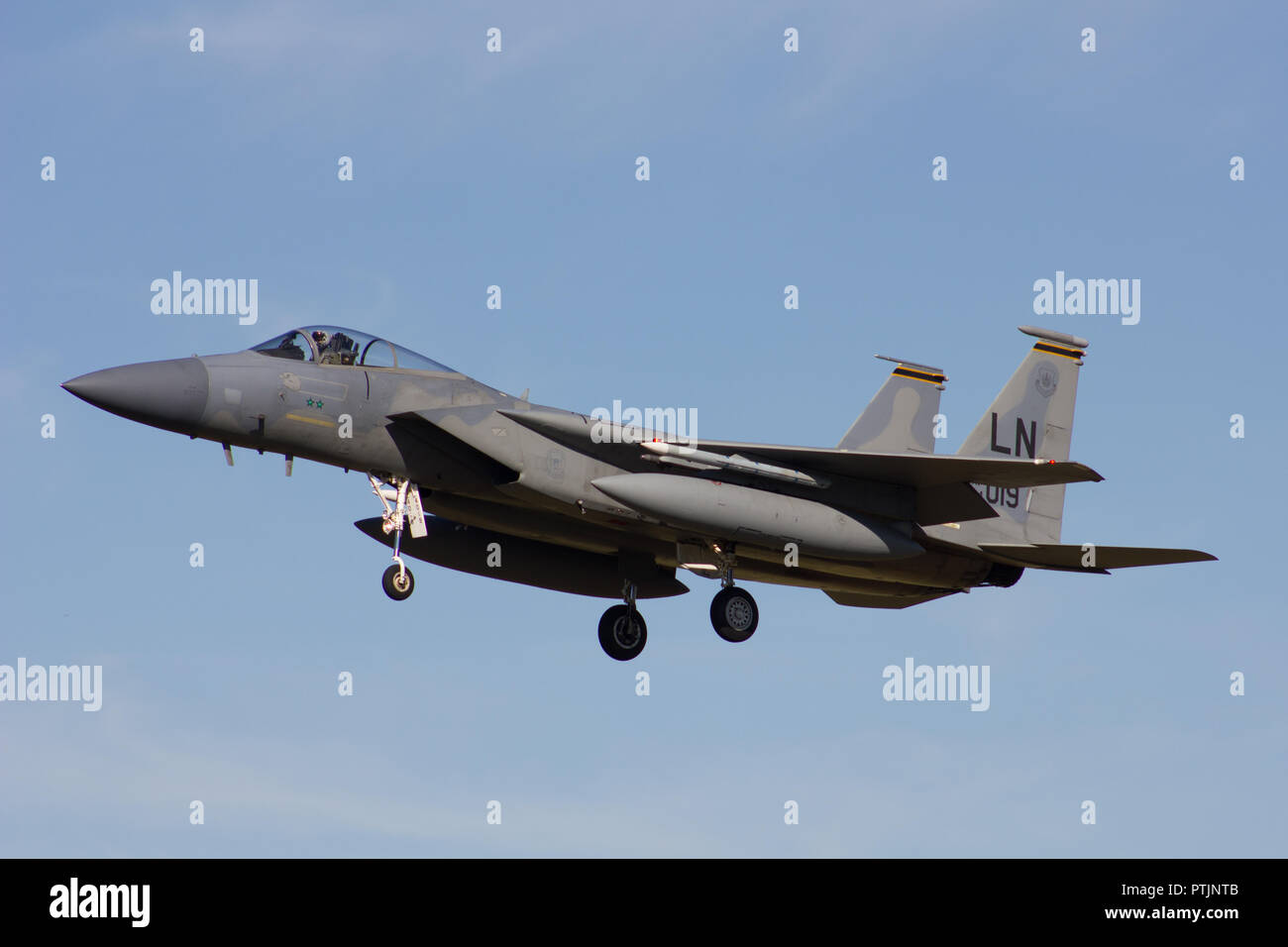 f-15 Jet Fighter Stock Photo - Alamy
