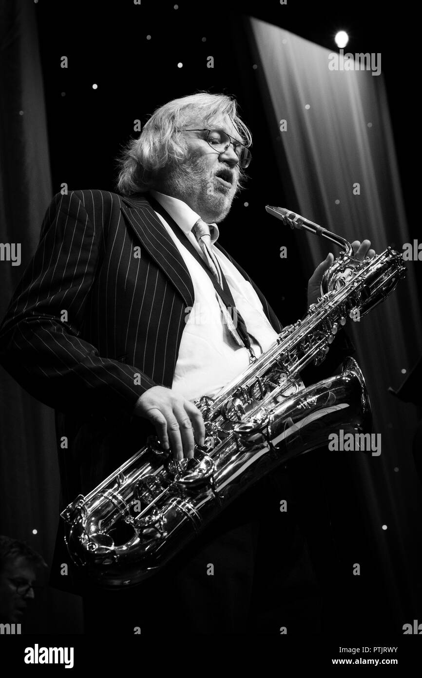 Rod Mason on baritone sax with Atlantic Crossover, Scarborough Jazz ...