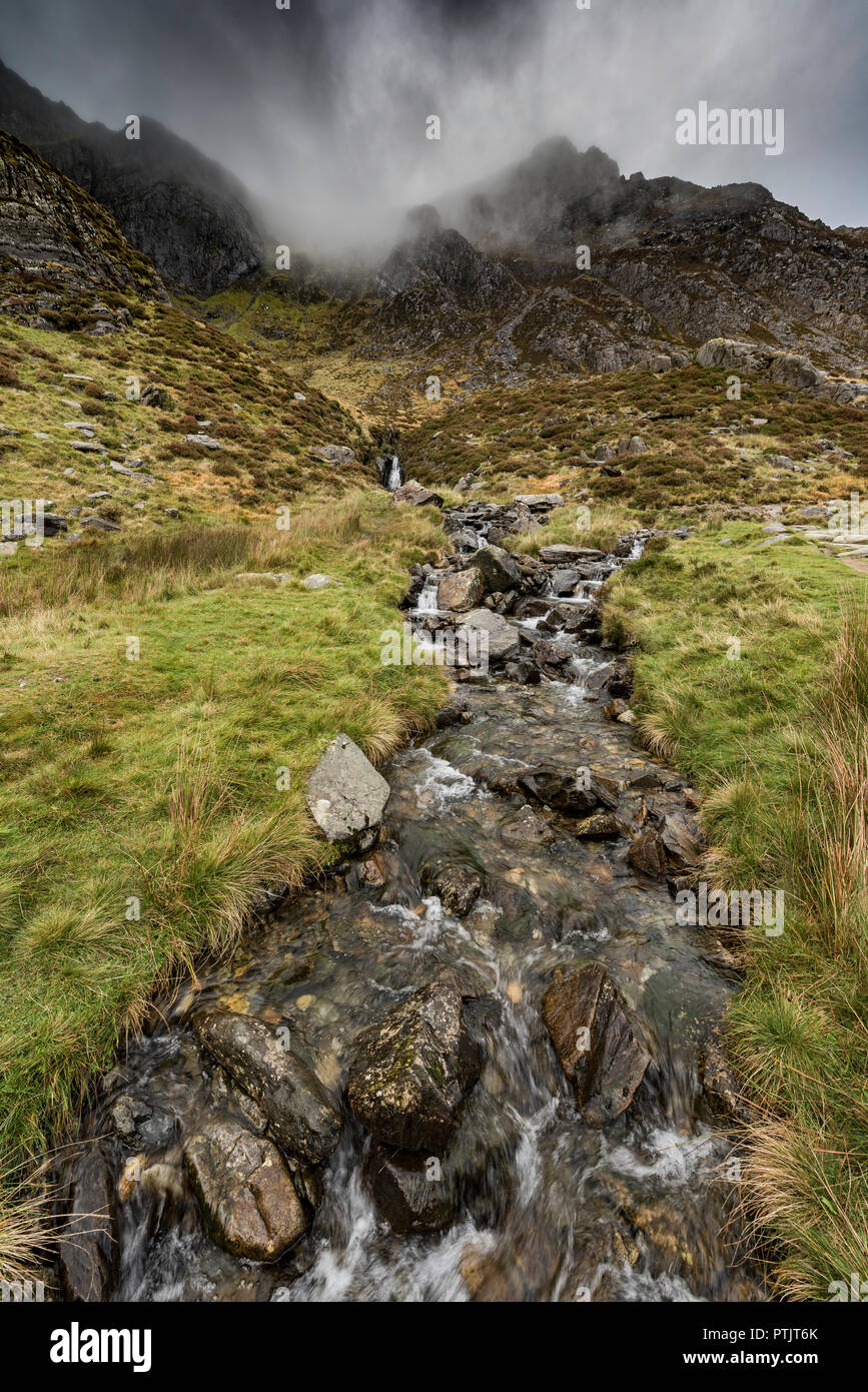 Cwm Idwal Llyn Idwal in the Ogwen Valley Snowdonia National Park North ...