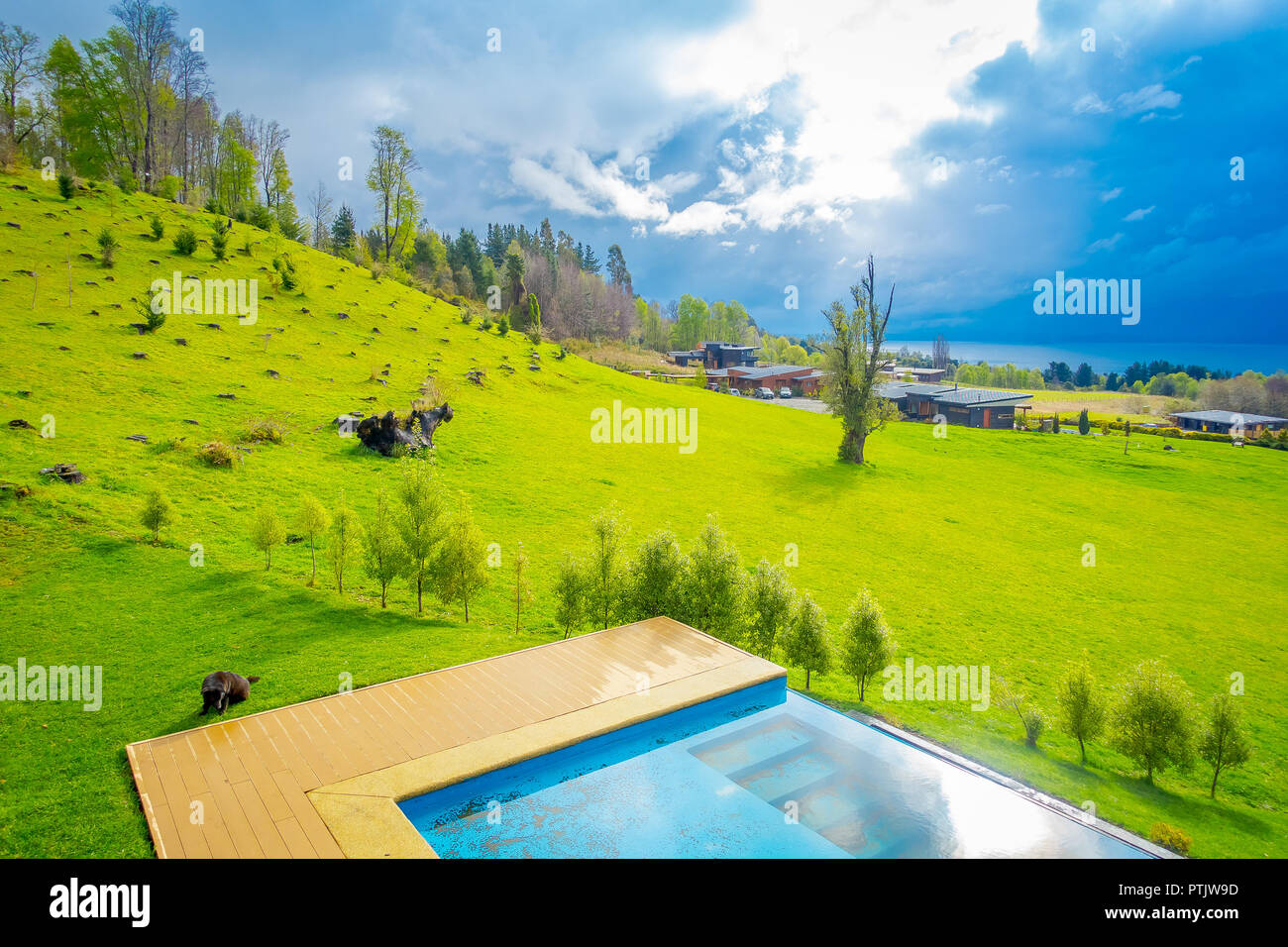 Horizontview hi-res stock photography and images - Alamy