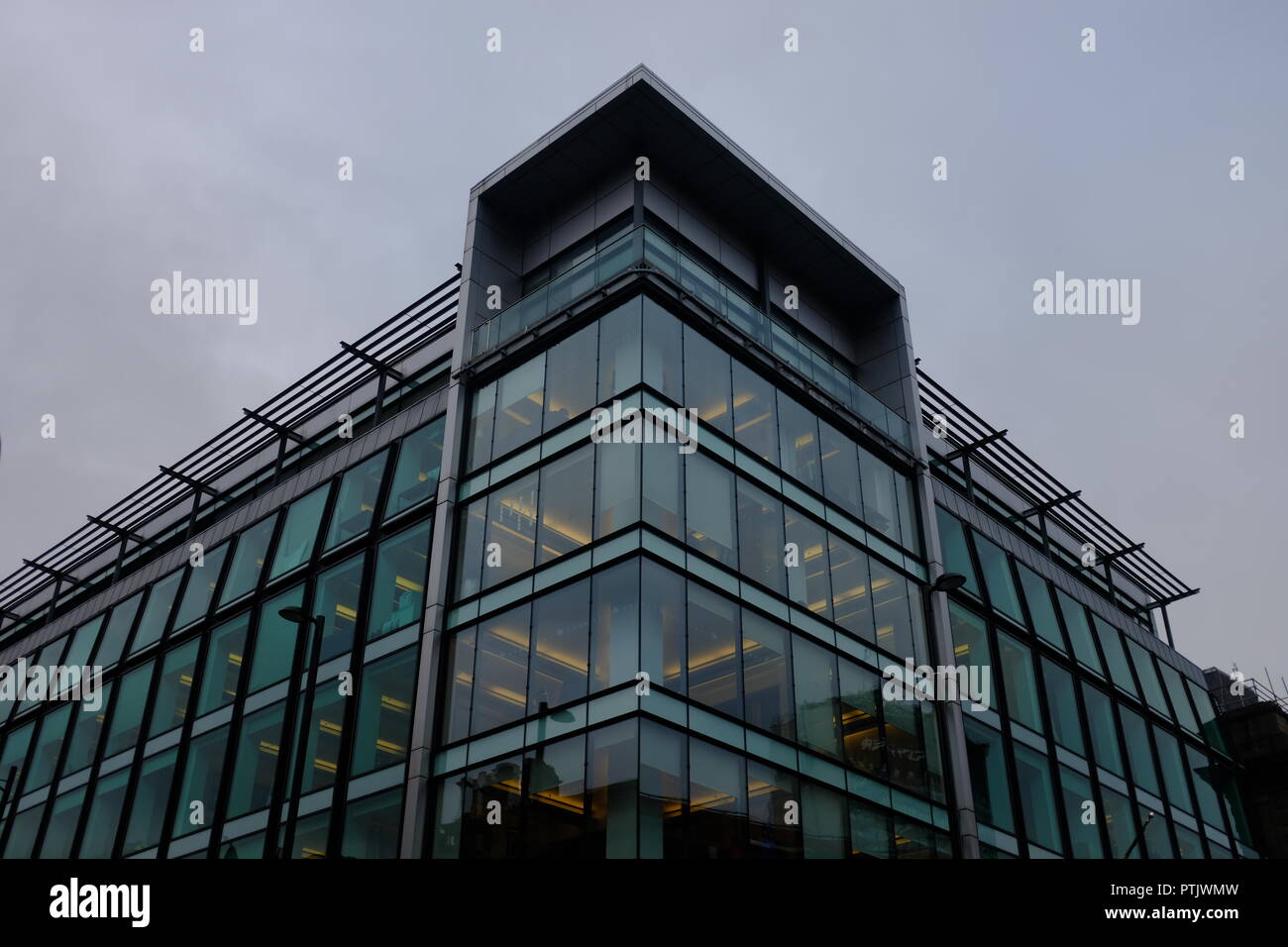Manchester building hi-res stock photography and images - Alamy
