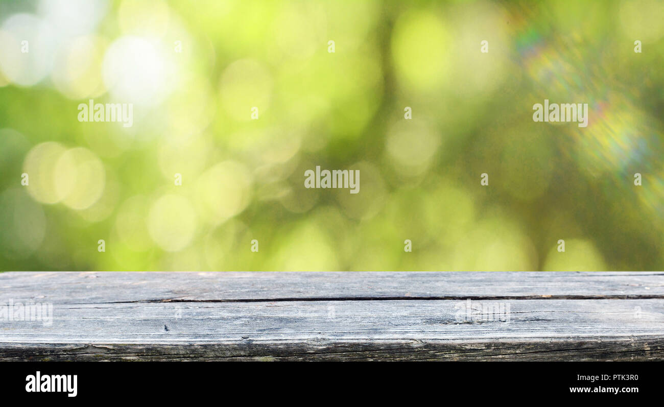 Empty table for display montages Stock Photo - Alamy