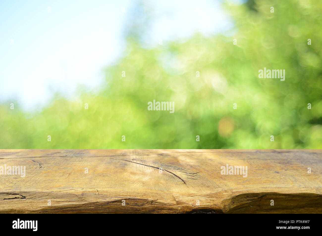 Empty table for display montages Stock Photo - Alamy