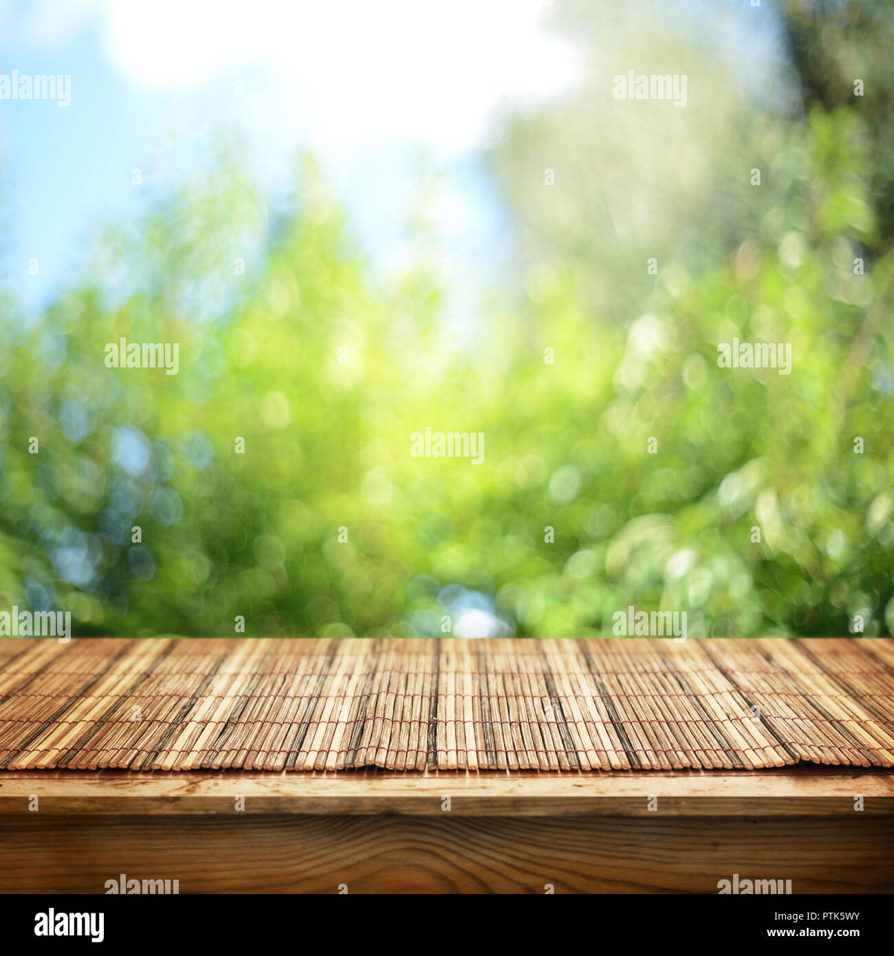 Empty table for display montages Stock Photo - Alamy