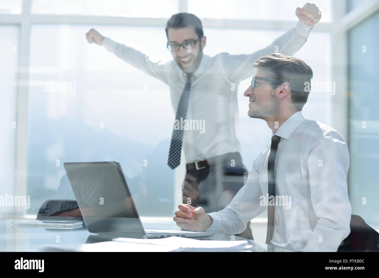 Winners good looking happy hi-res stock photography and images - Alamy