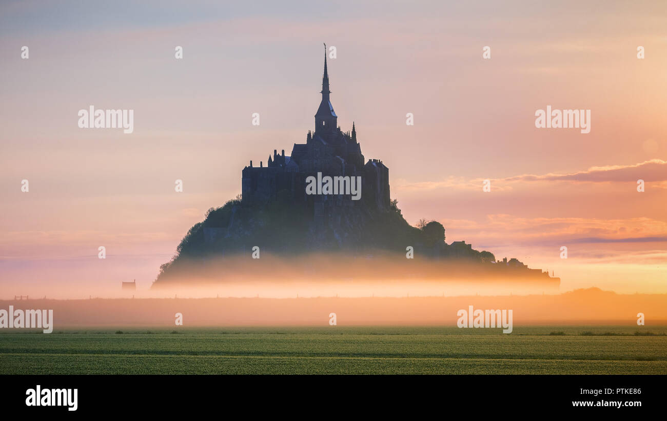 Mont Saint-Michel view in the sunrise light. Normandy, northern France ...