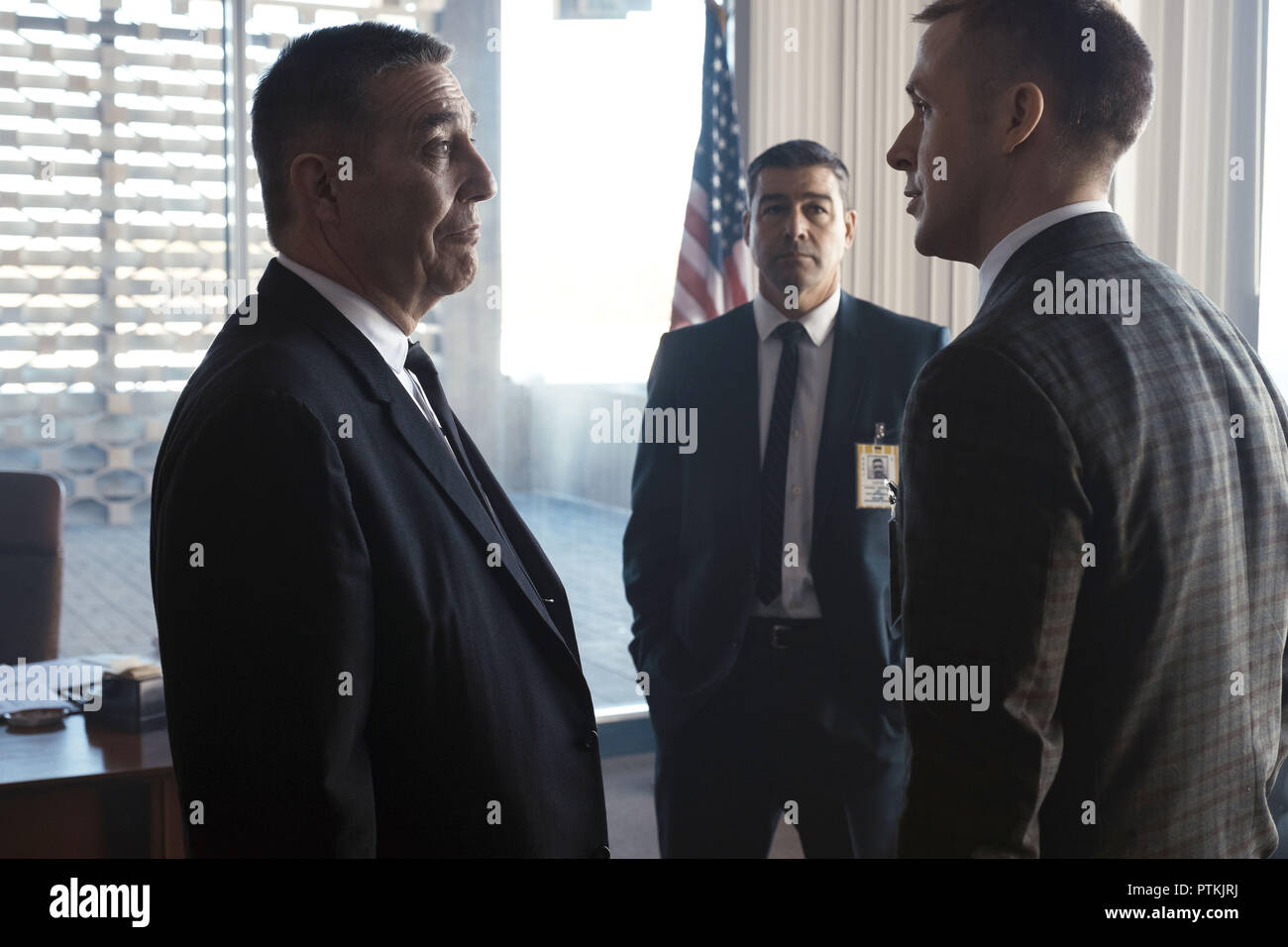 FIRST MAN, from left: Ciaran Hinds, Kyle Chandler, Ryan Gosling, 2018 ...