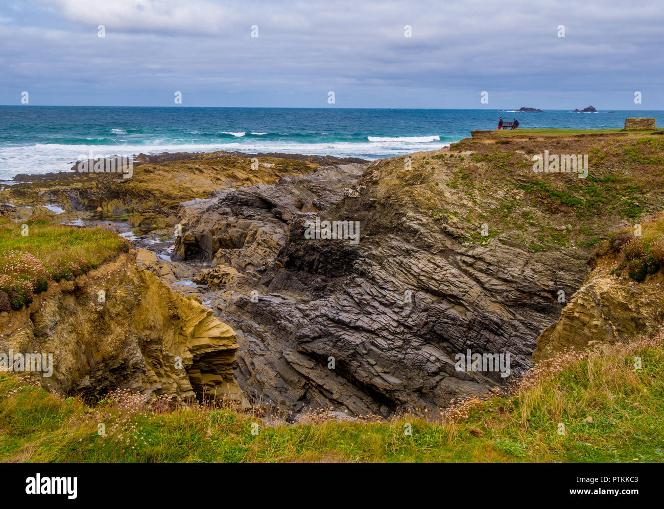 The rocky beach of Bedruthan Steps in Cornwall - an amazing landmark at ...