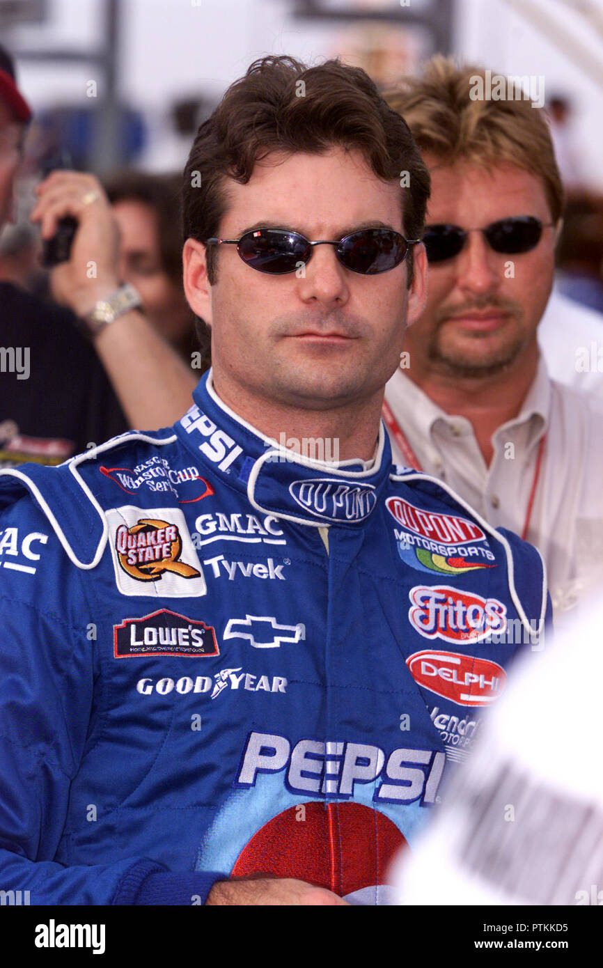 Jeff Gordon on pit road just prior to the running of the NASCAR Pepsi ...