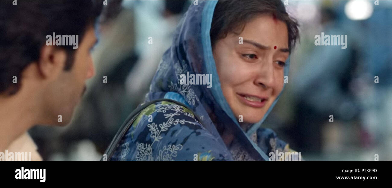 SUI DHAAGA: MADE IN INDIA, l-r: Varun Dhawan, Anushka Sharma, 2018 ...