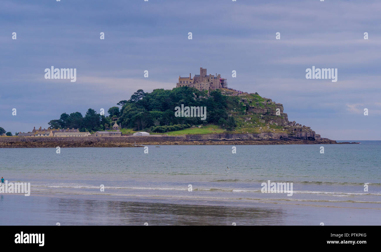 St Michaels Mount at the coast of Marazion in Cornwall Stock Photo - Alamy