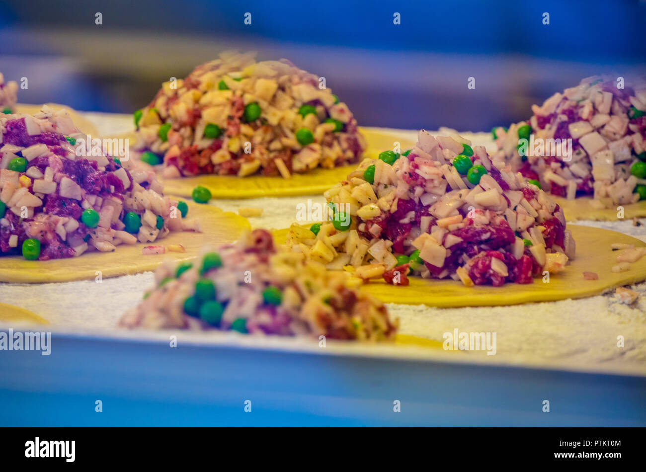 Preparing the famous Cornish Pasties in a pasty bakery Stock Photo - Alamy