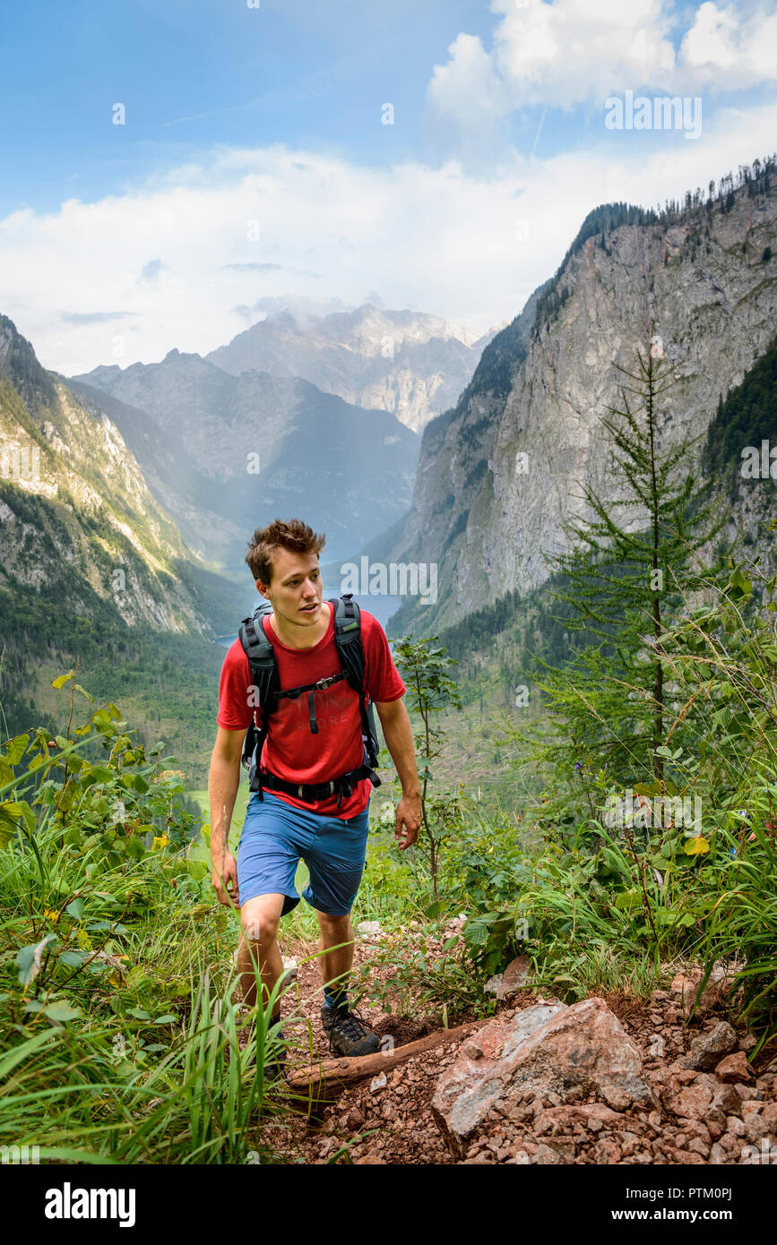 Man climbing hi-res stock photography and images - Alamy