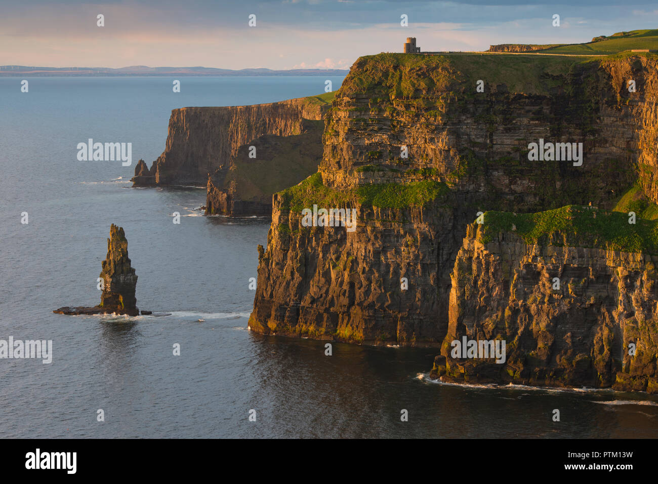Evening cliffs moher county hi-res stock photography and images - Alamy