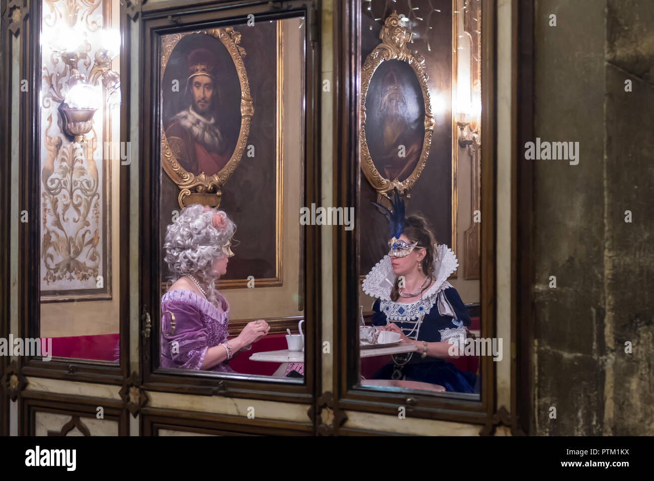 Florian venice interior hi-res stock photography and images - Alamy