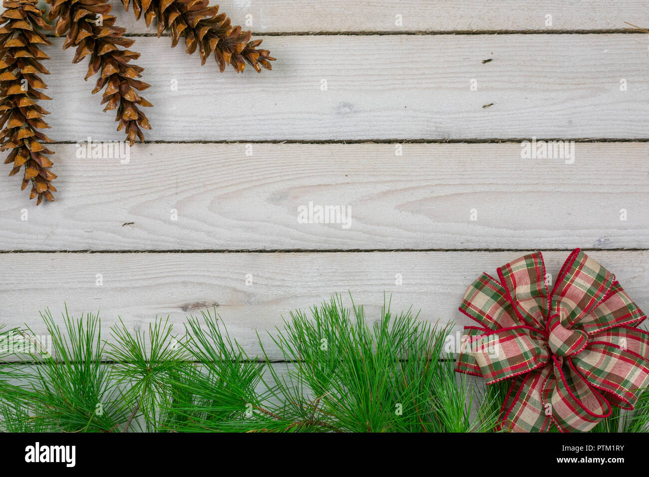 Bottom border hi-res stock photography and images - Alamy