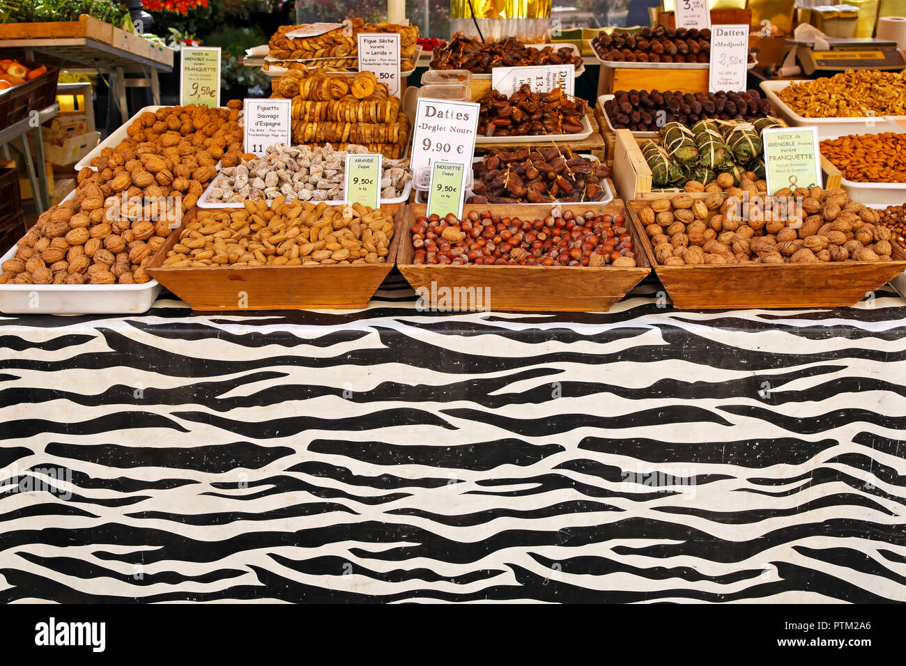 Dried fruits and nuts at market stall Stock Photo - Alamy