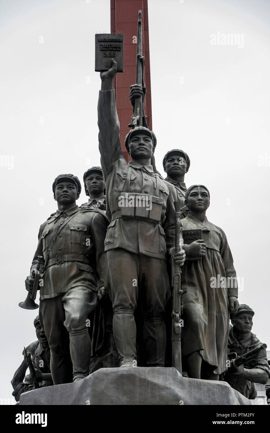 Communist revolutionary statues at the Monsudae Grand Monument in ...