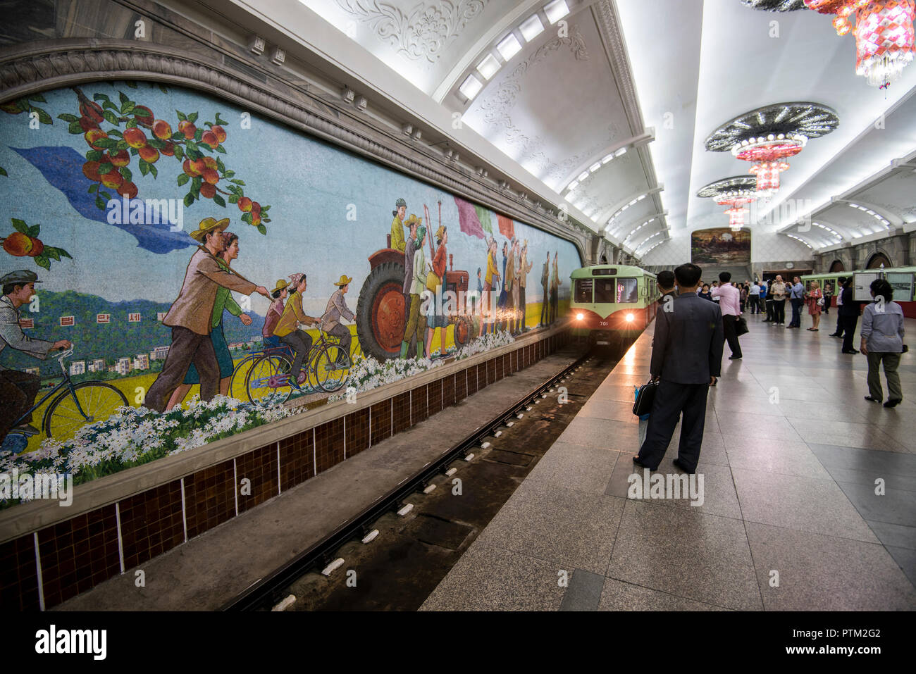 The elaborate Pyongyang Metro stations covered in chandeliers with ...