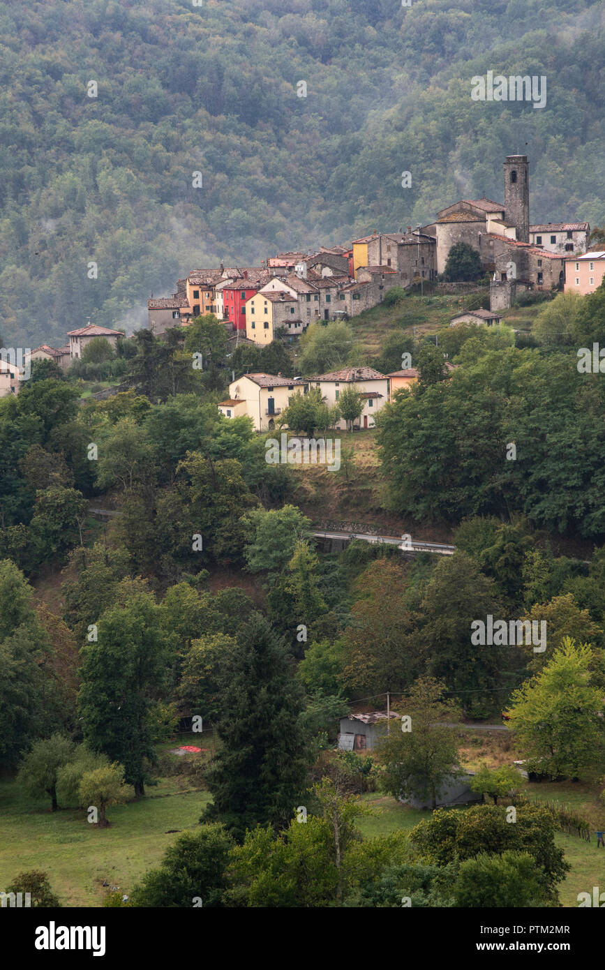 Small hamlet hi-res stock photography and images - Alamy