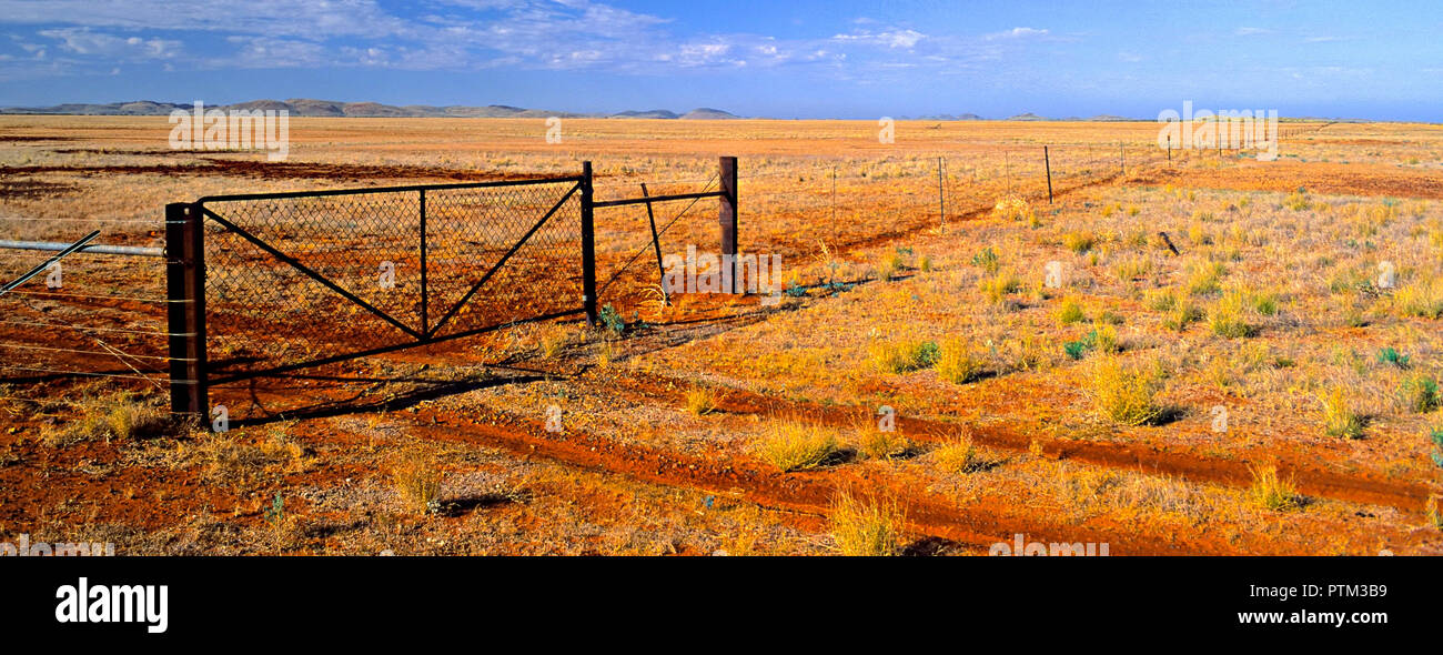 Cattle station fence gate in Australian outback , Pilbara, Northwest ...