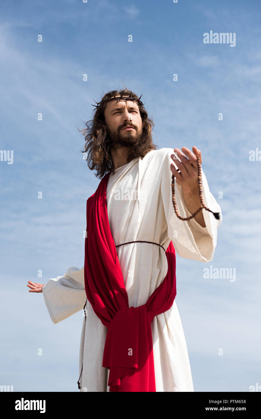 Holding jesus in her arms hi-res stock photography and images - Alamy