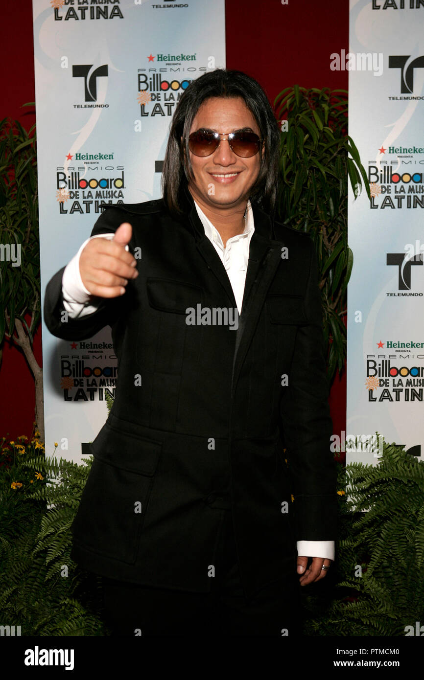 Andy Andy arrives on the red carpet for the 2006 Latin Billboard Awards ...