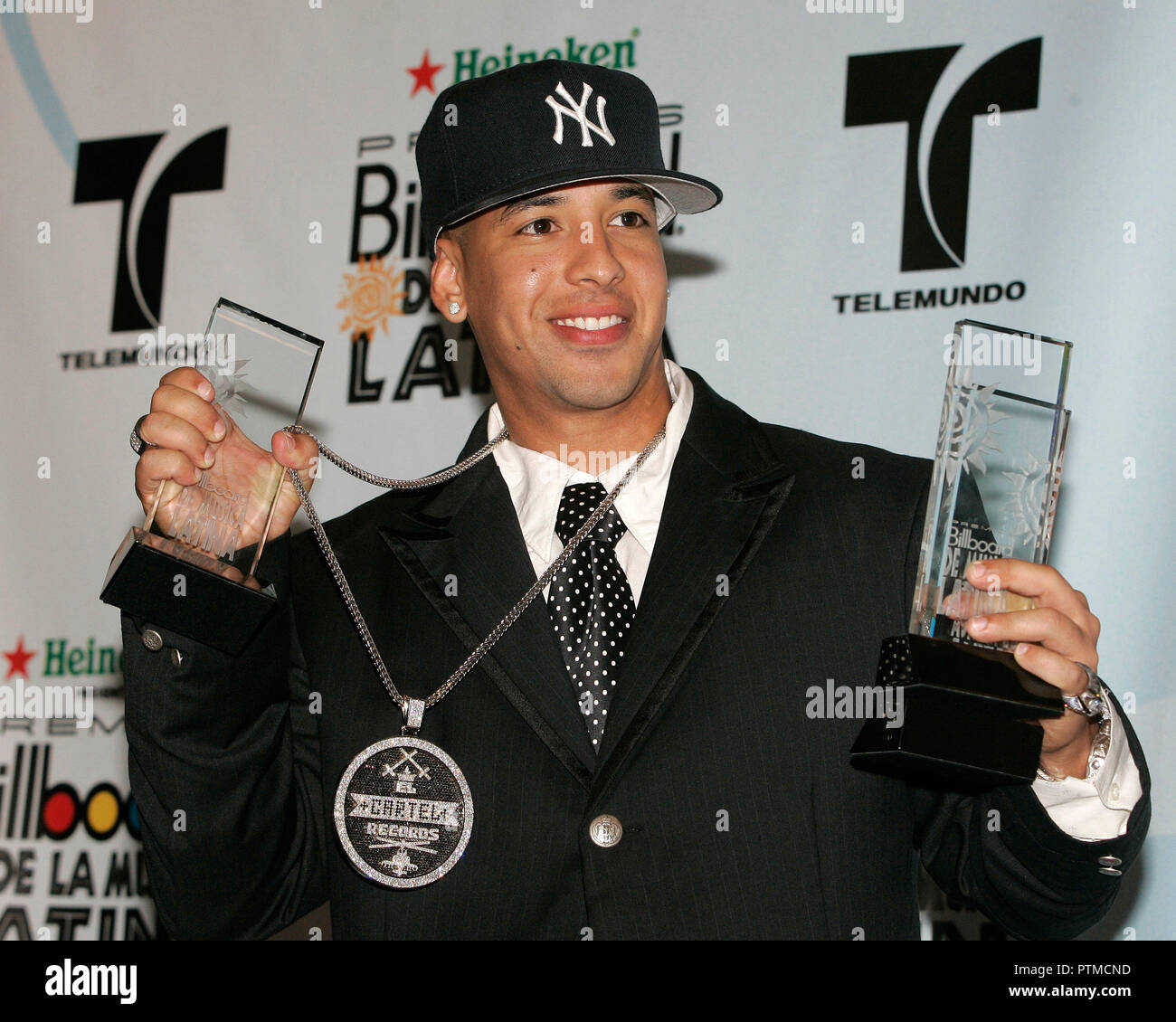 Daddy Yankee celebrates winning the Top Latin Albums Artist of the Year ...