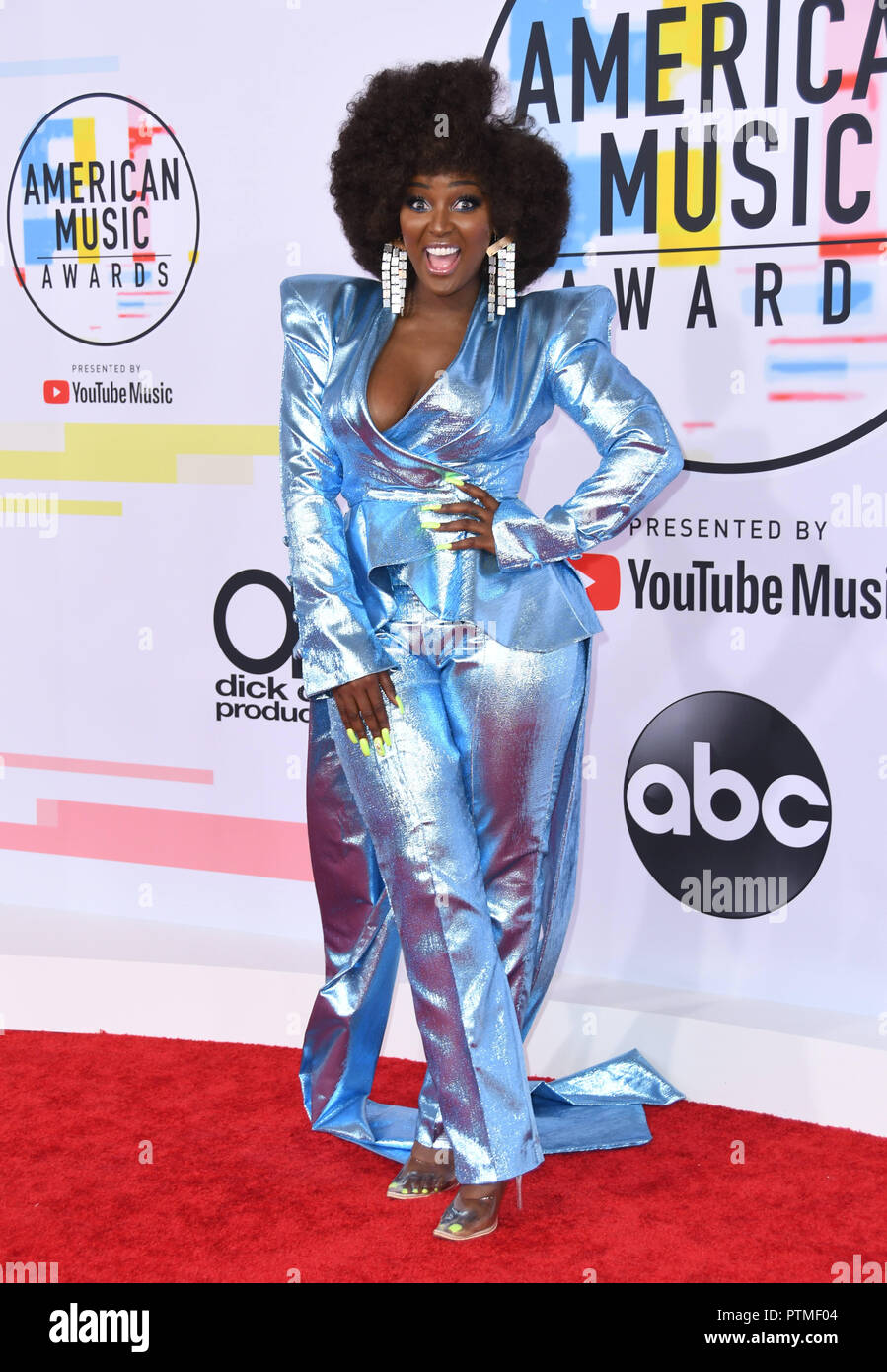 Los Angeles, California, USA. 9th Oct, 2018. Singer AMARA LA NEGRA ...