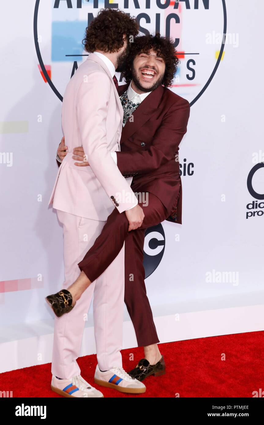 Los Angeles, USA. 9th Oct 2018. Lil Dicky (l) and Benny Blanco attend ...