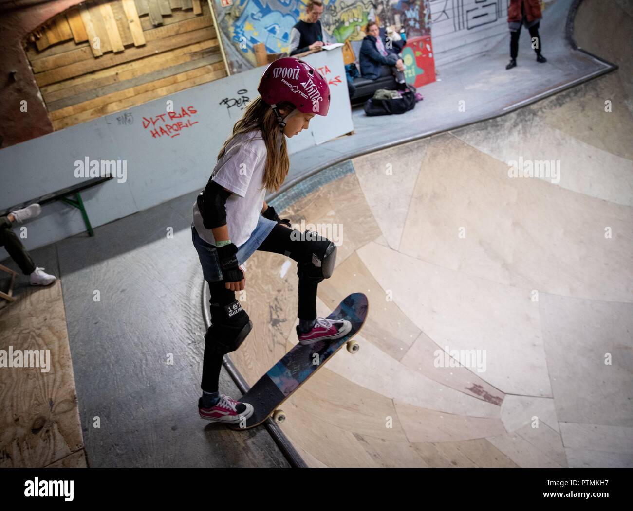 26 September 2018, Berlin: 11-year-old Lilly Stoephasius trains in the ...