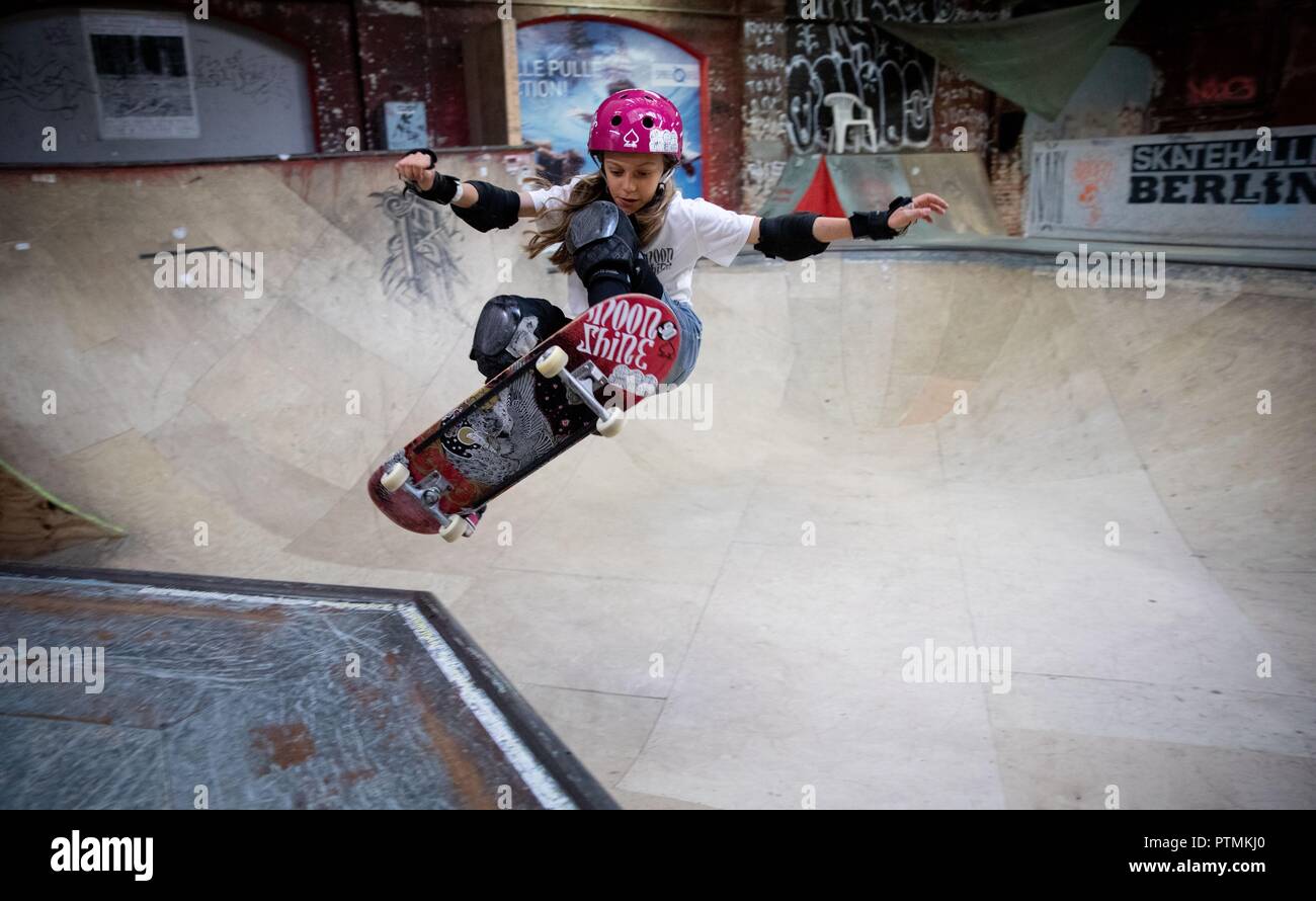 26 September 2018, Berlin: 11-year-old Lilly Stoephasius trains in the ...