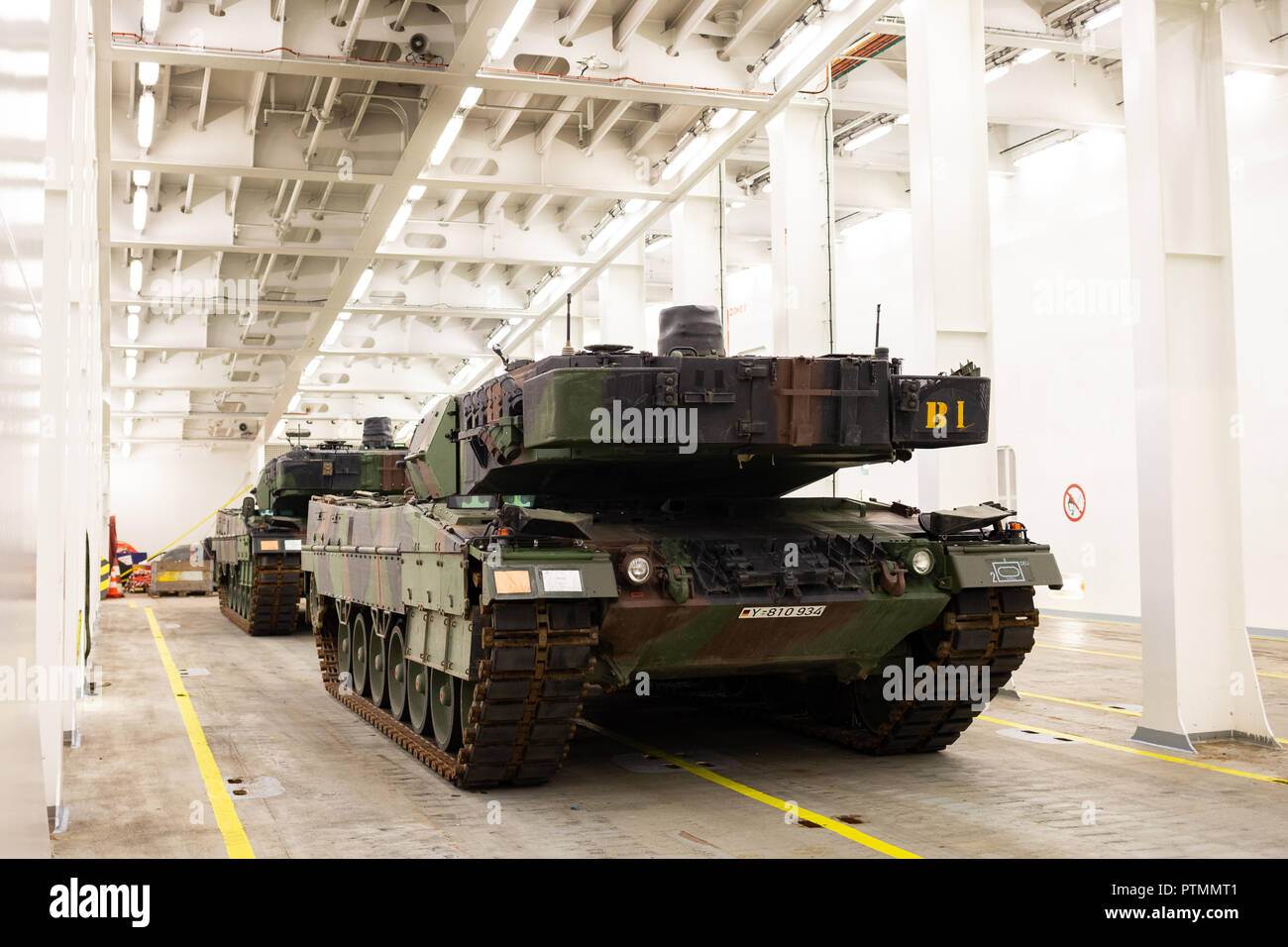Nato tanks of the cold war hi-res stock photography and images - Alamy
